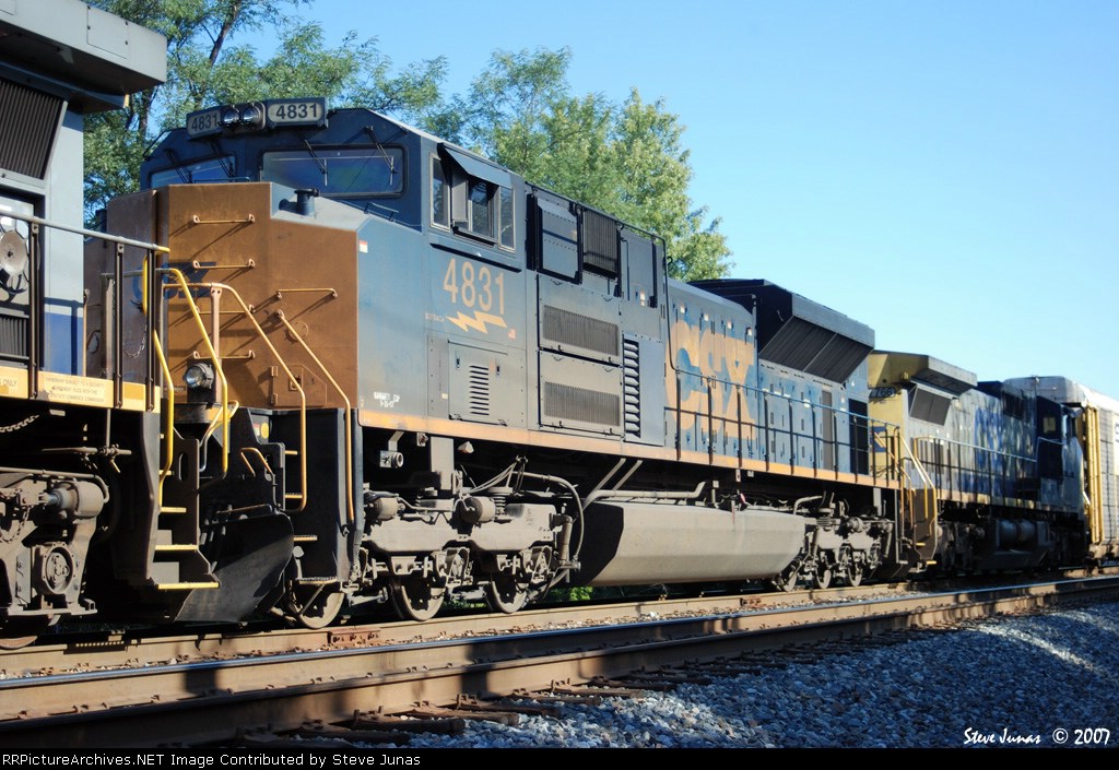 CSX 4831 Q201